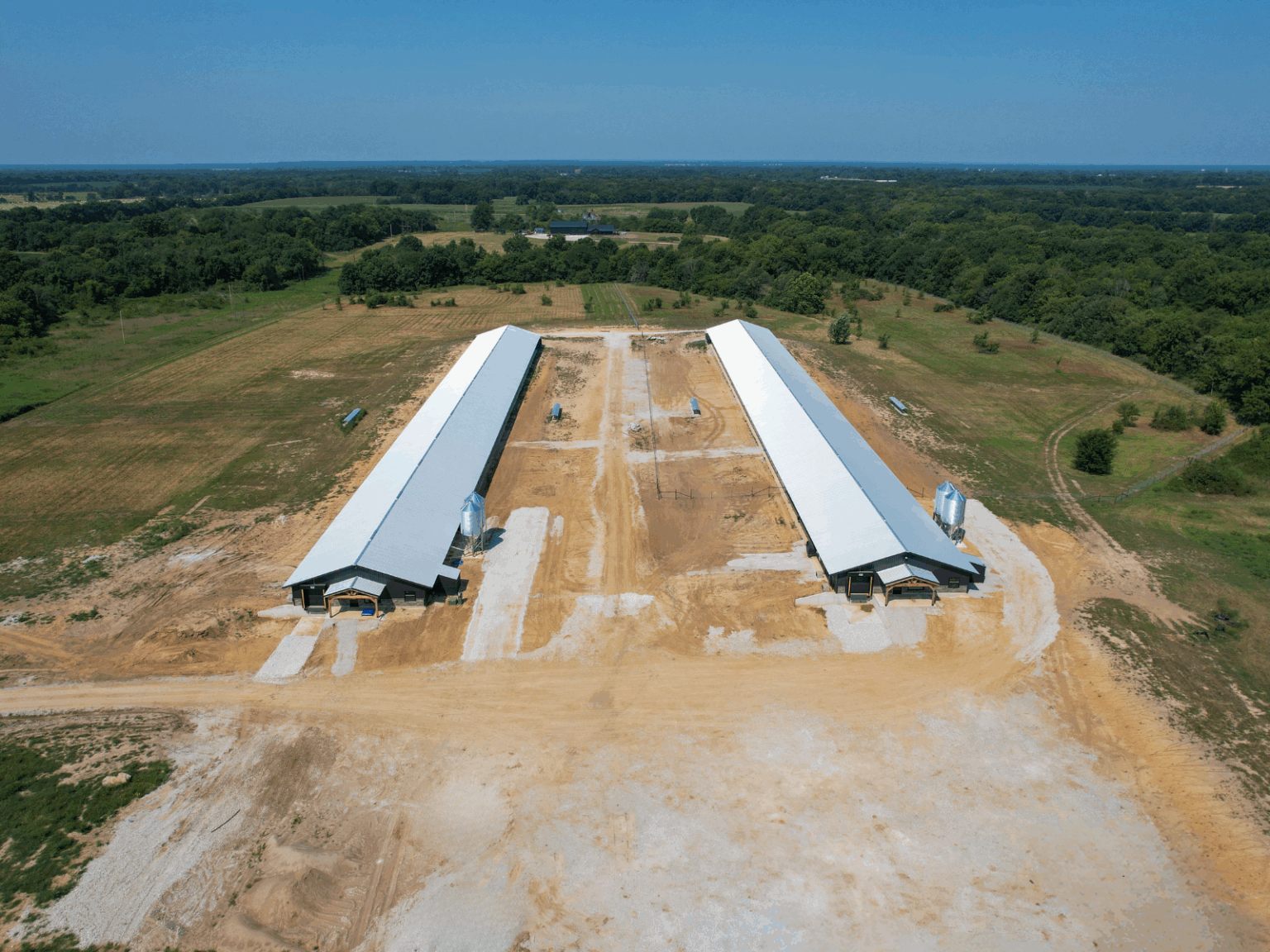 Free Range Layer Houses In Lincoln, Missouri - Hostetler Poultry